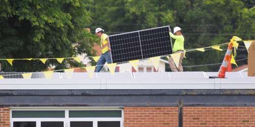 District 214 inks deal for solar panels atop Rolling Meadows High School