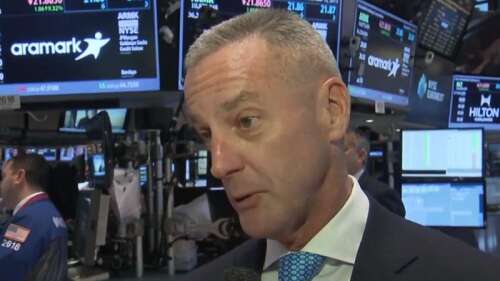 Aramark CEO tops U.S. executives with $800,000 plane tab in 2014