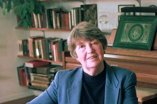 Pulitzer Prize-winning poet Lisel Mueller, who wrote from Lake County, dies