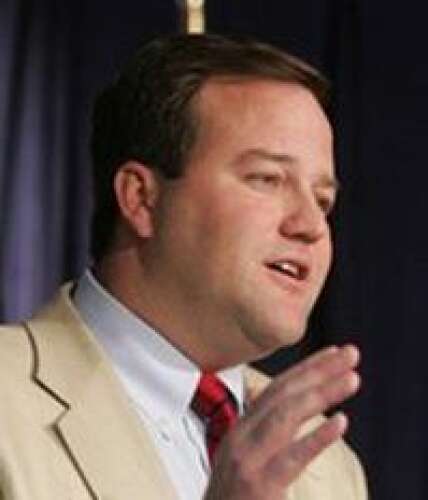 Matt Murphy announces his Senate resignation