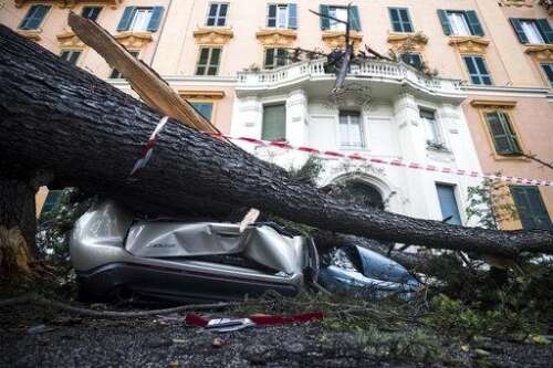 Venice hit by high tide as Italy buffeted by winds; 6 killed