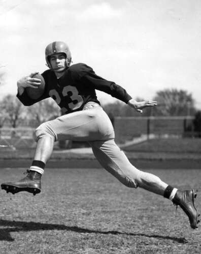 Former Illini football star Brosky dies