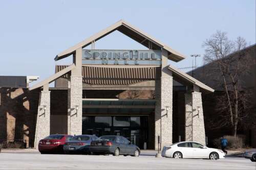Closing time: Spring Hill Mall to ring up last sales on March 22