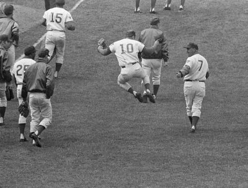 Longtime Daily Herald sportswriter Bruce Miles teams up with Jesse ...