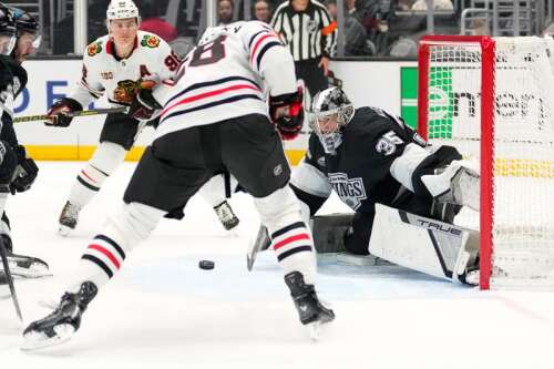 Connor Bedard scores for 3rd straight game, Blackhawks hold off Kings 2-1