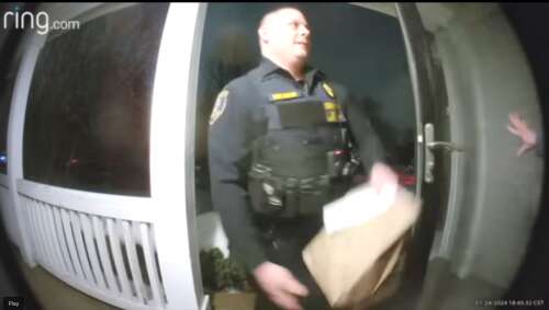 ‘Door dashing deputy’ arrests driver, delivers food