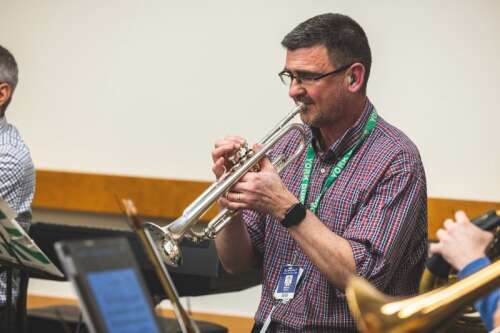 York High School musicians take music to the community with 100 Gig ...