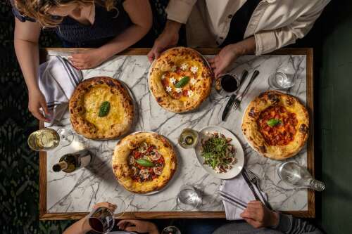 Piccolo Buco brings century-old pizza experience to Schaumburg