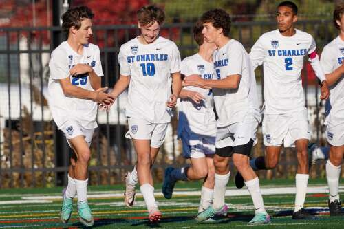 Boys soccer: Harris’ goal in final minute gives Glenbard West regional ...