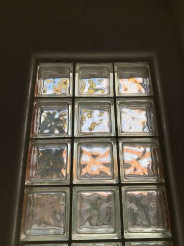 Remember the glass blocks of ’80s bathrooms? They’re back.