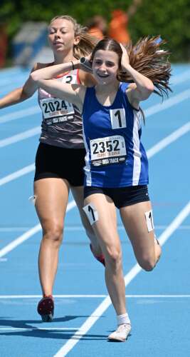 Girls track and field: St. Francis sets state record in winning 3,200 relay