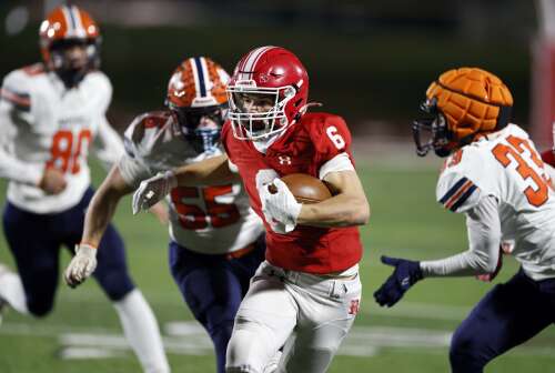 Naperville Crosstown goes to the Huskies