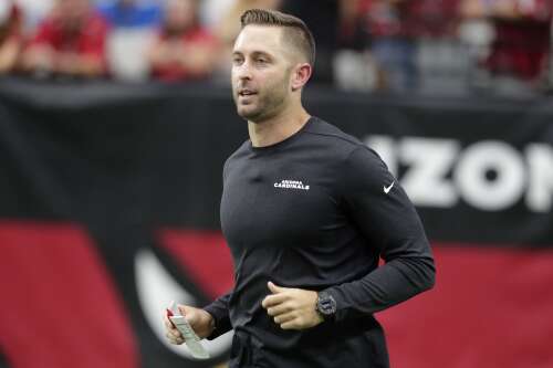 Bears cast wide net for new offensive coordinator