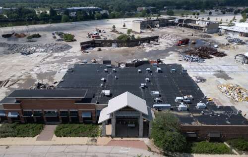 The Biz Week That Was: Spring Hill mall demolition, Illinois’ climate ...