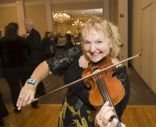 Dinner honors Maestro Kirk Muspratt's 20 years with New Philharmonic
