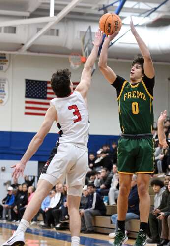 Boys basketball: Hirsch’s 23 leads Fremd to Hardwood Classic crown