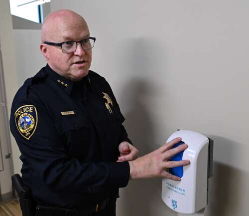 Why Glen Ellyn police chief says Jimmy Buffett saved his life