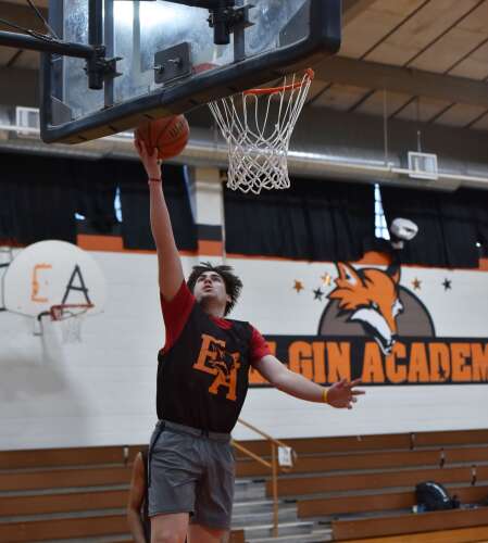 After 185-year run, Elgin Academy looking to go out with a bang