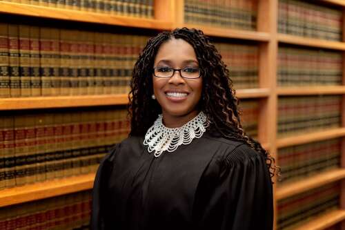 Judge to read ‘Abe Lincoln’s Hat’ to local youth as part of ‘Judges Go ...