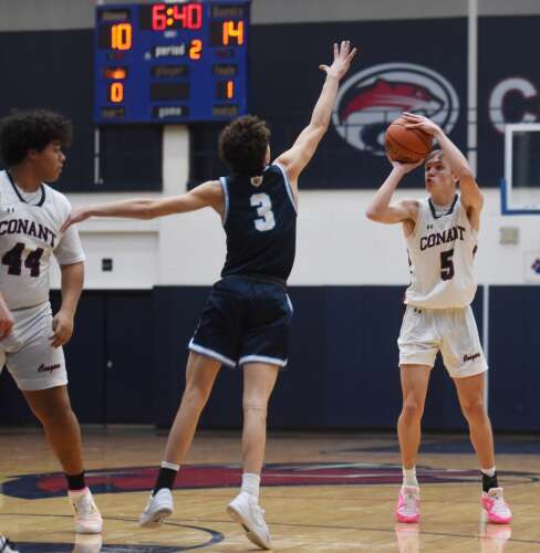 Cerese, Lake Park pull away from Conant in 2nd half