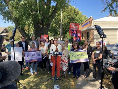 ICE arrests 15 people during Monday sweep in West Chicago, state ...