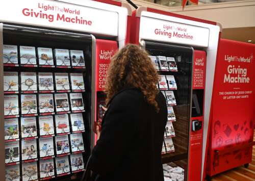 ‘Our family tradition’: Vending machines at Aurora mall make giving as ...